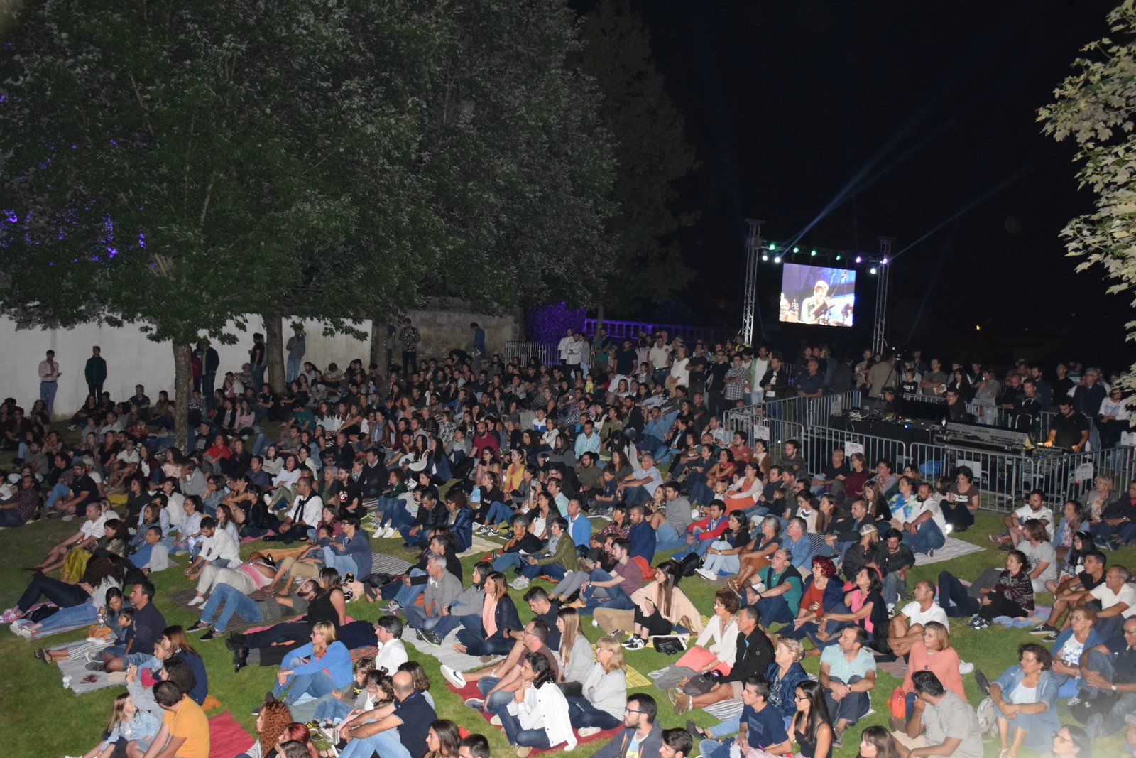 HOJE HÁ MANTA, NO CCVF - Mais Guimarães