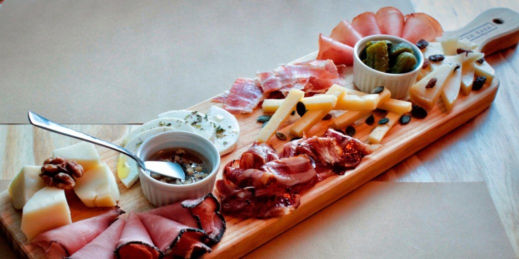 Saudades dos deliciosos enchidos - Mais Guimarães